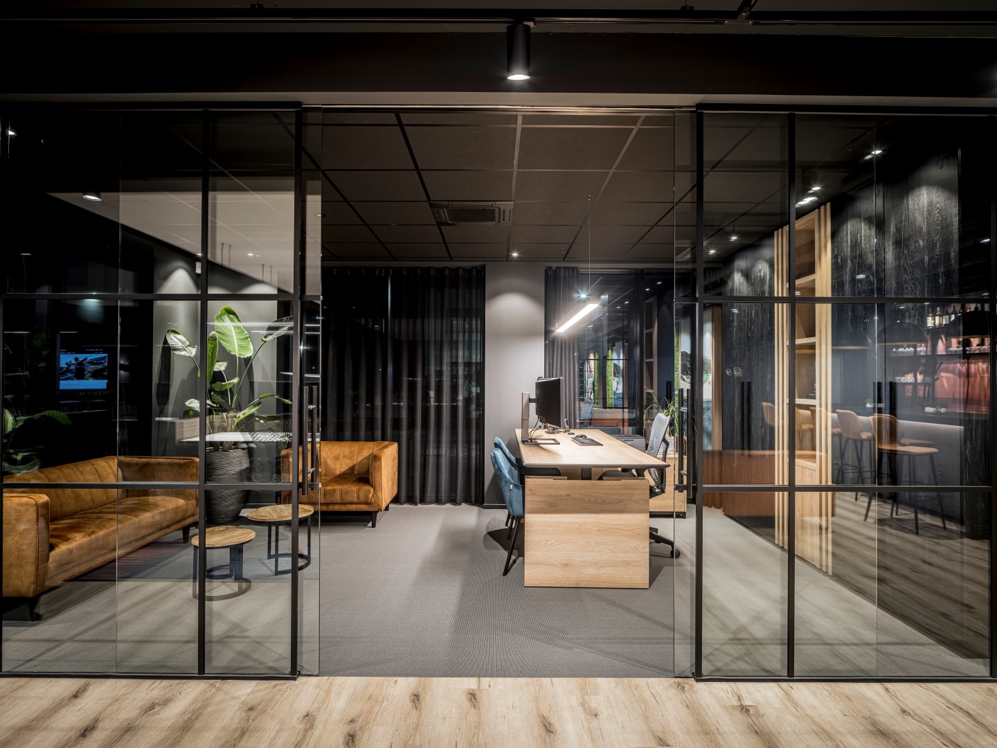 Kantoorinrichting voor Equipe Trading | ontwerp WSBDESIGN.COM